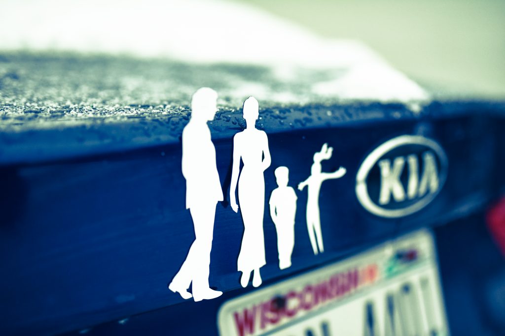 Personalized family magnets – The Village of Artisans