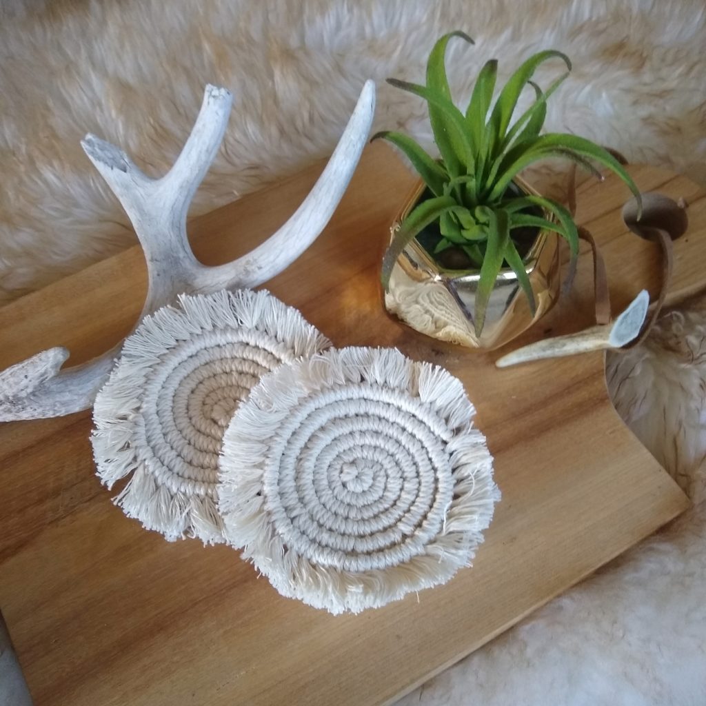 Raveled Ends – The Village of Artisans