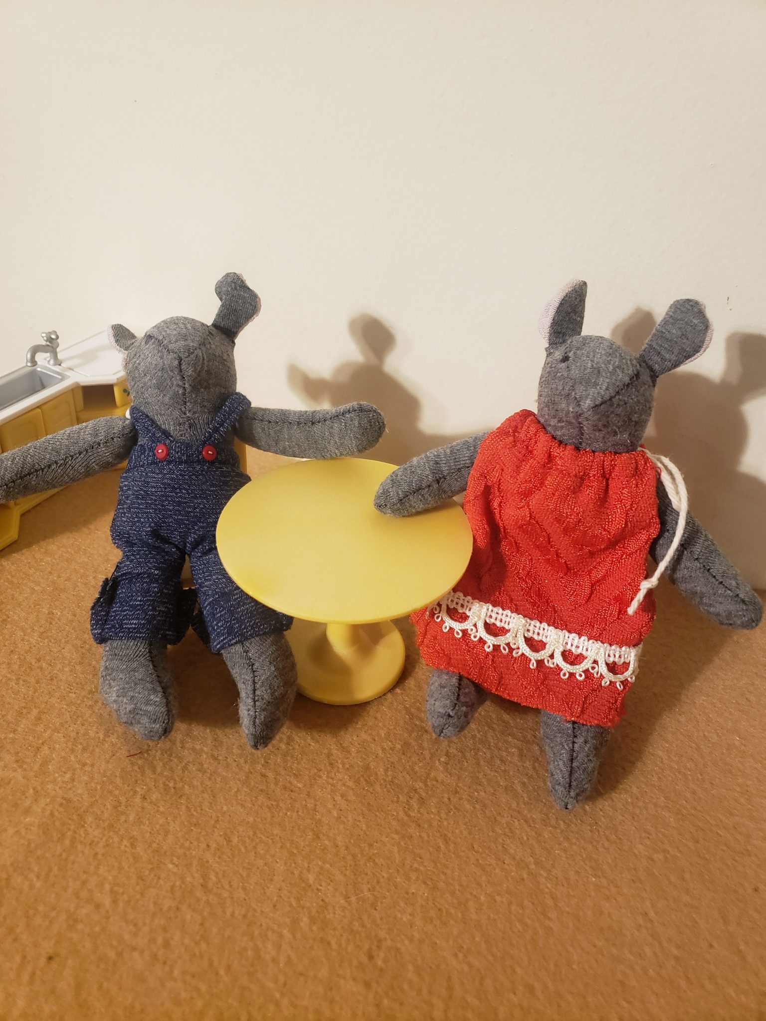 Handmade Mice Set (family) – The Village of Artisans